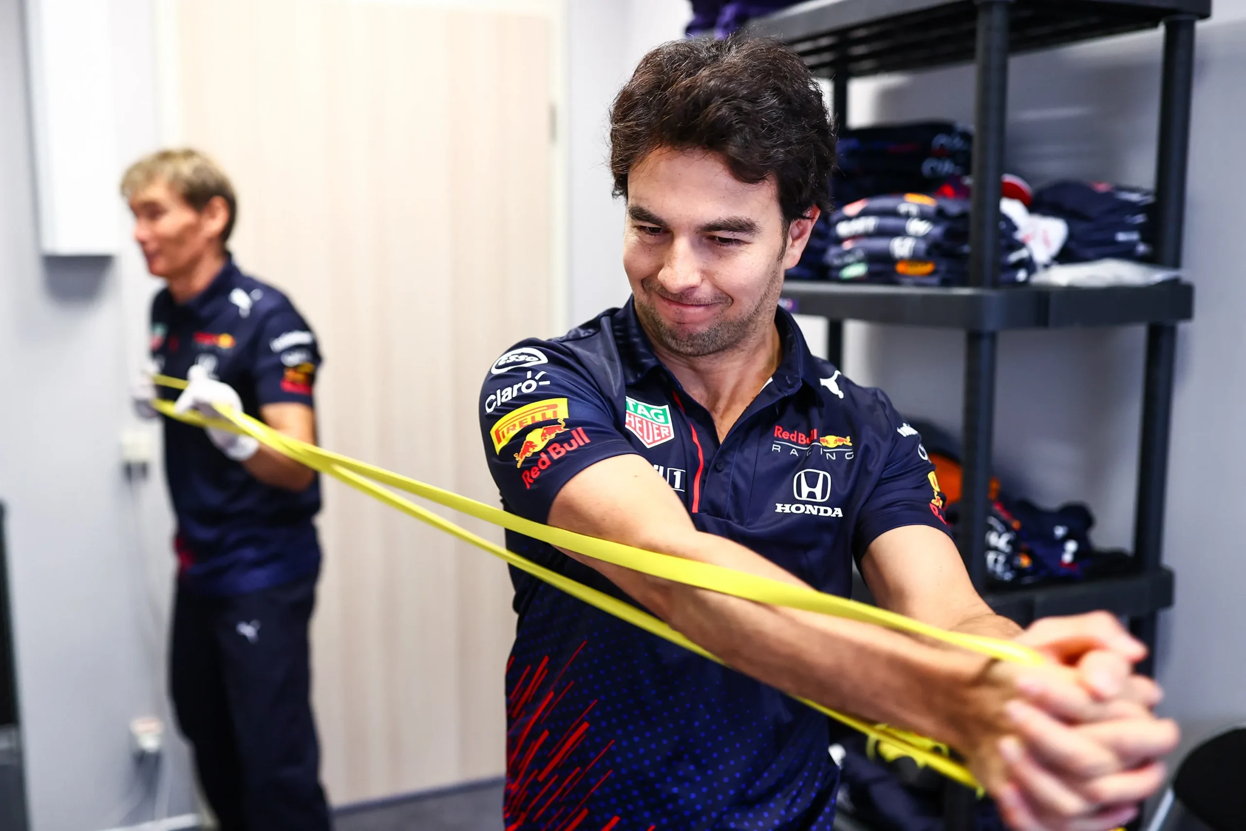 El intenso entrenamiento de Checo Pérez rumbo a 2024 - Noti Sports